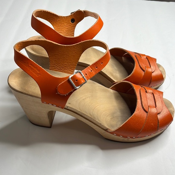 Swedish Hasbeens | Shoes | Swedish Hasbeens Sandals Clog Size 9 | Poshmark